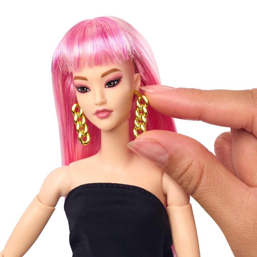 You Create Barbie Basics Doll Kit #2 | Mattel Creations