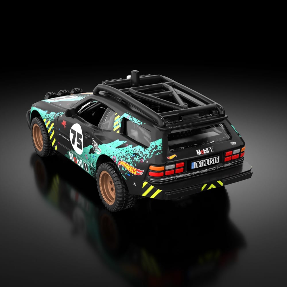 Hot Wheels Mobil 1 Porsche Dirtmeister 944 | Mattel Creations