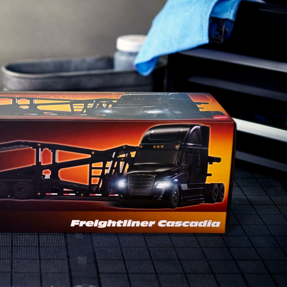 Hot Wheels Elite 64 Freightliner Cascadia | Mattel Creations