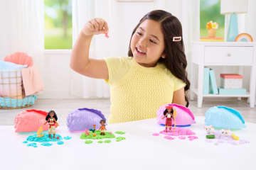 Disney Moana OCEAN SHELL REVEAL Small Doll Assortment | Mattel